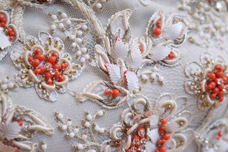 Discover special king of Iranian embroidery | Iran Tour and Travel with ...
